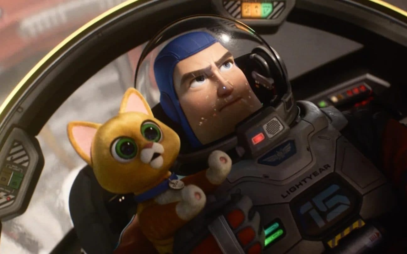 Filme animado Buzz Lightyear ganha novo e revelador trailer - Tangerina